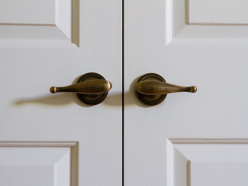 Tips For Selecting The Right Hardware For Your Interior Doors